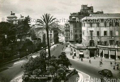 Roma Sparita. Foto storiche di Roma - Largo Magnanapoli